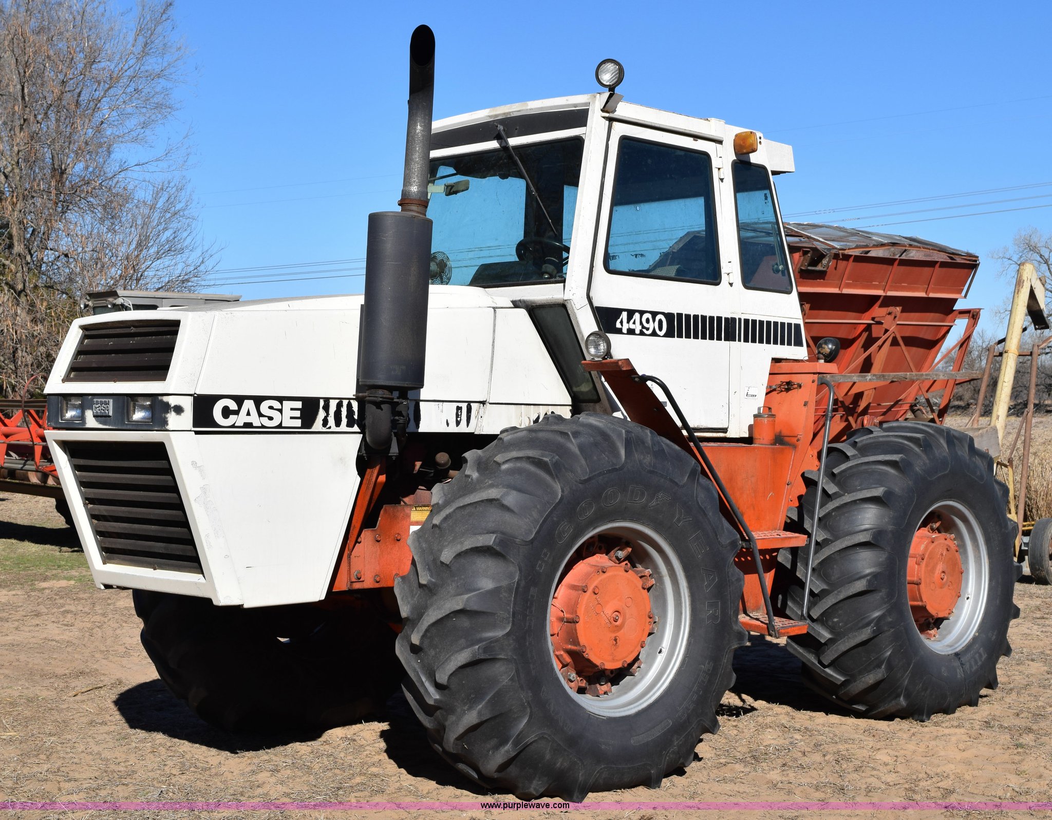 1982 Case 4490 4WD tractor in Buhler, KS | Item K2386 sold | Purple Wave