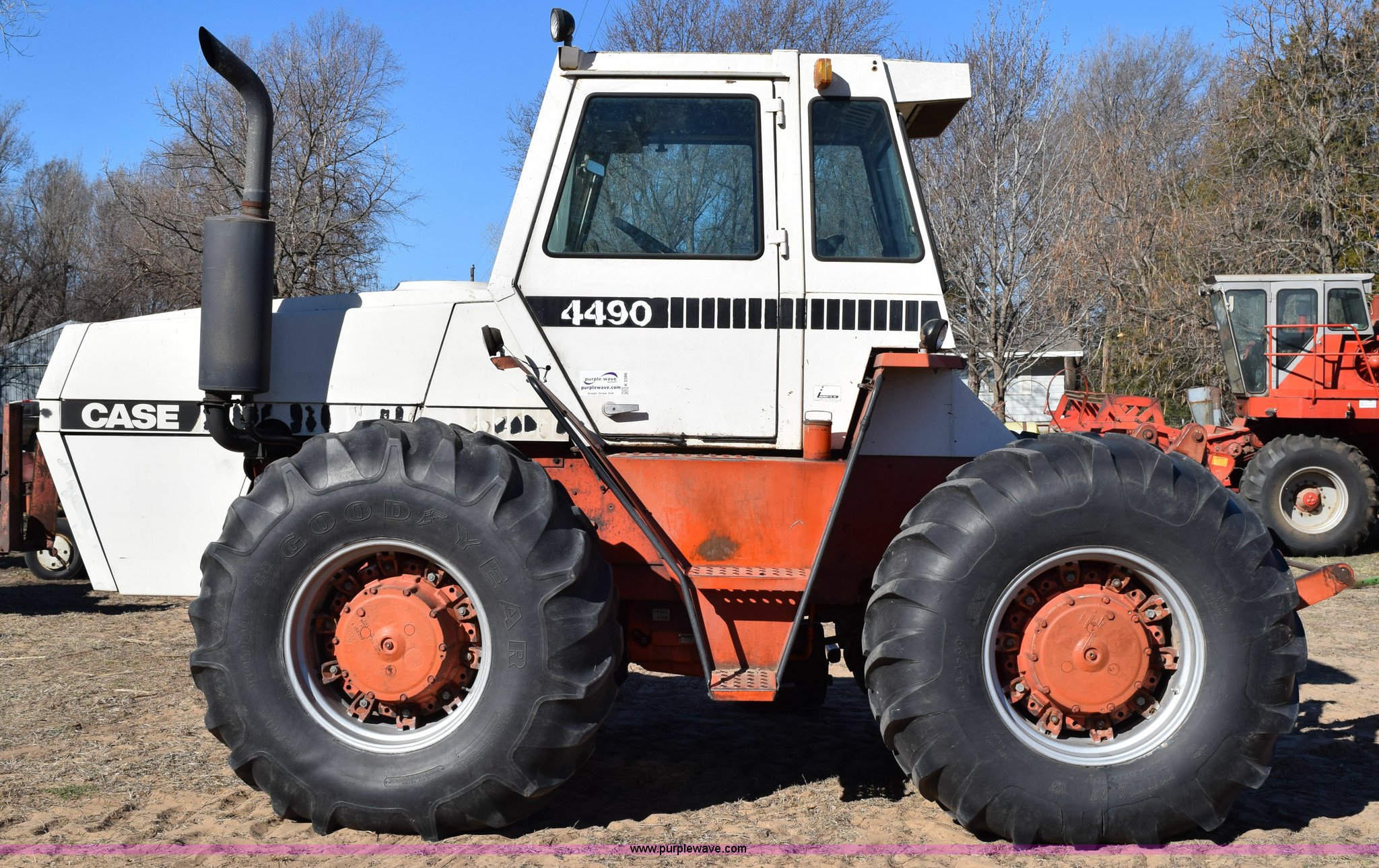 1982 Case 4490 4WD tractor in Buhler, KS | Item K2386 sold | Purple Wave