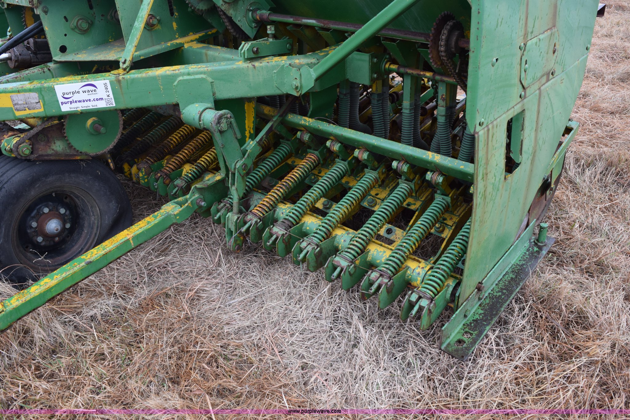 HayBuster 1206 no-till drill in Lindsborg, KS | Item K2405 sold ...