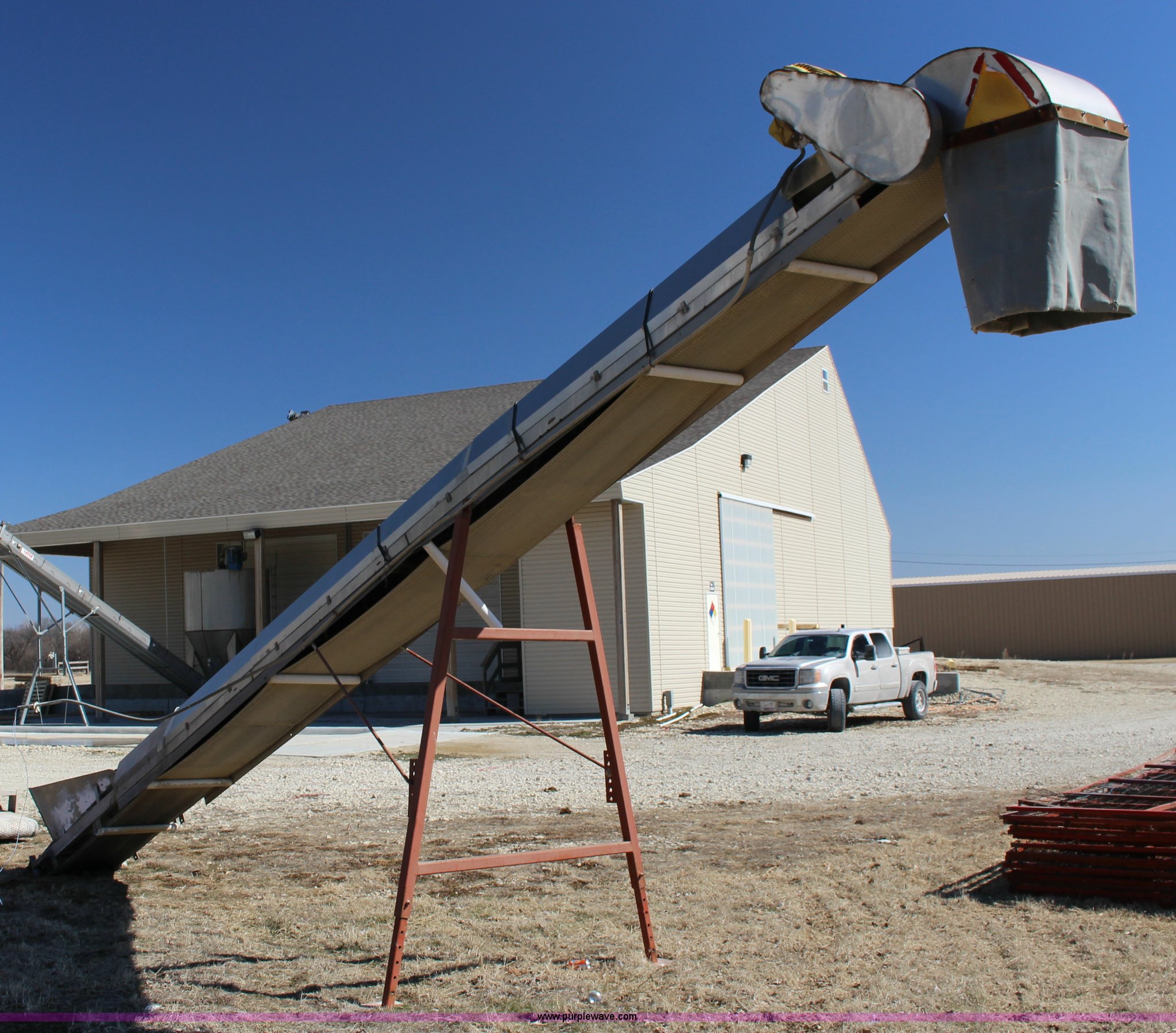 Doyle stainless steel fertilizer load-out conveyor in Chapman, KS ...