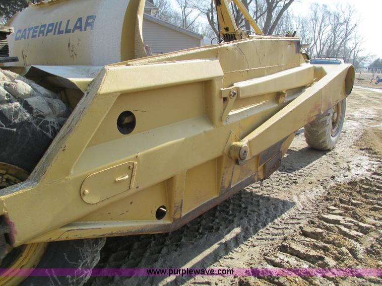Caterpillar 70 pull type scraper in Manchester, IA | Item I4040 sold ...
