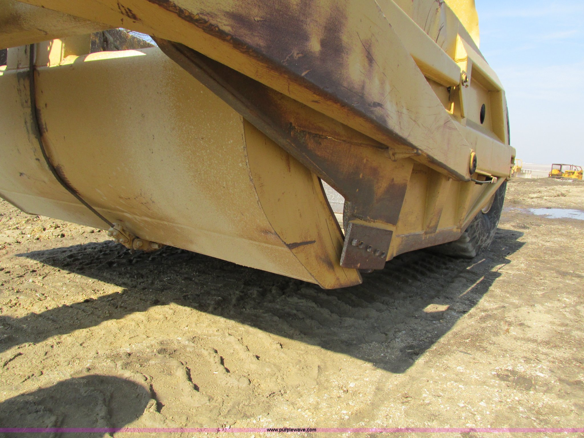 Caterpillar 70 pull type scraper in Manchester, IA | Item I4040 sold ...