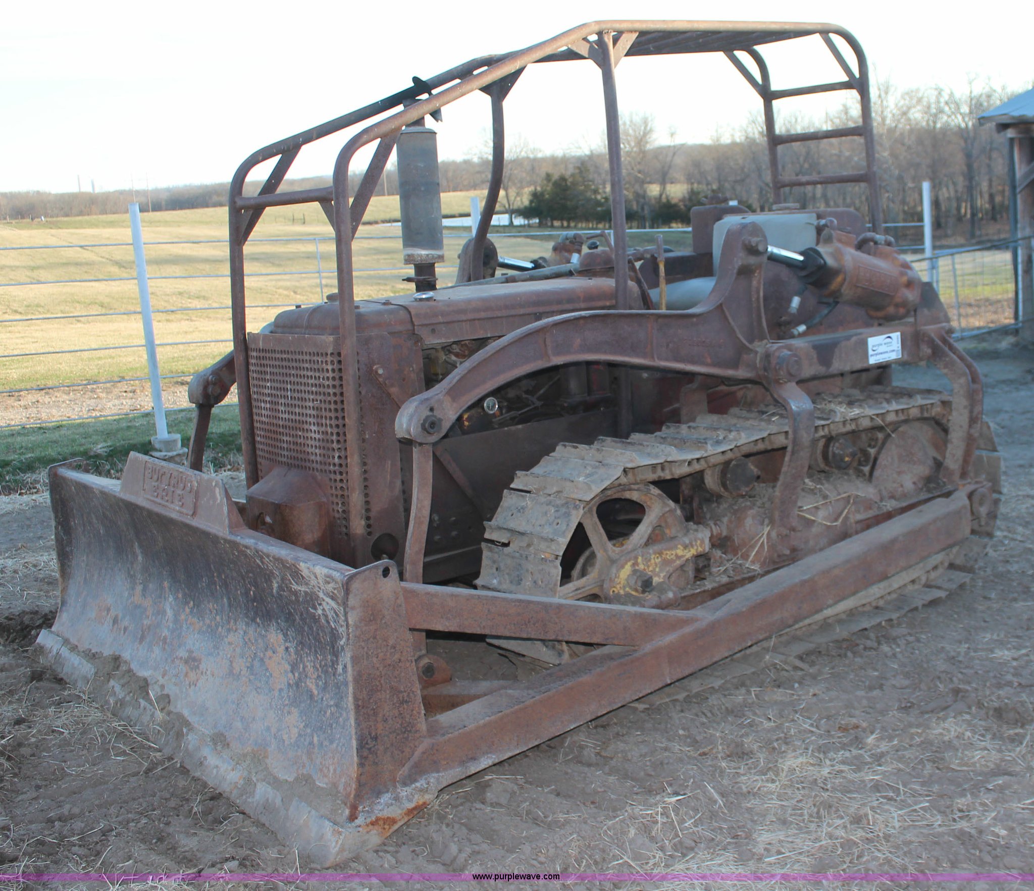1951 International TD9 track loader in Leavenworth, KS | Item K8980 ...