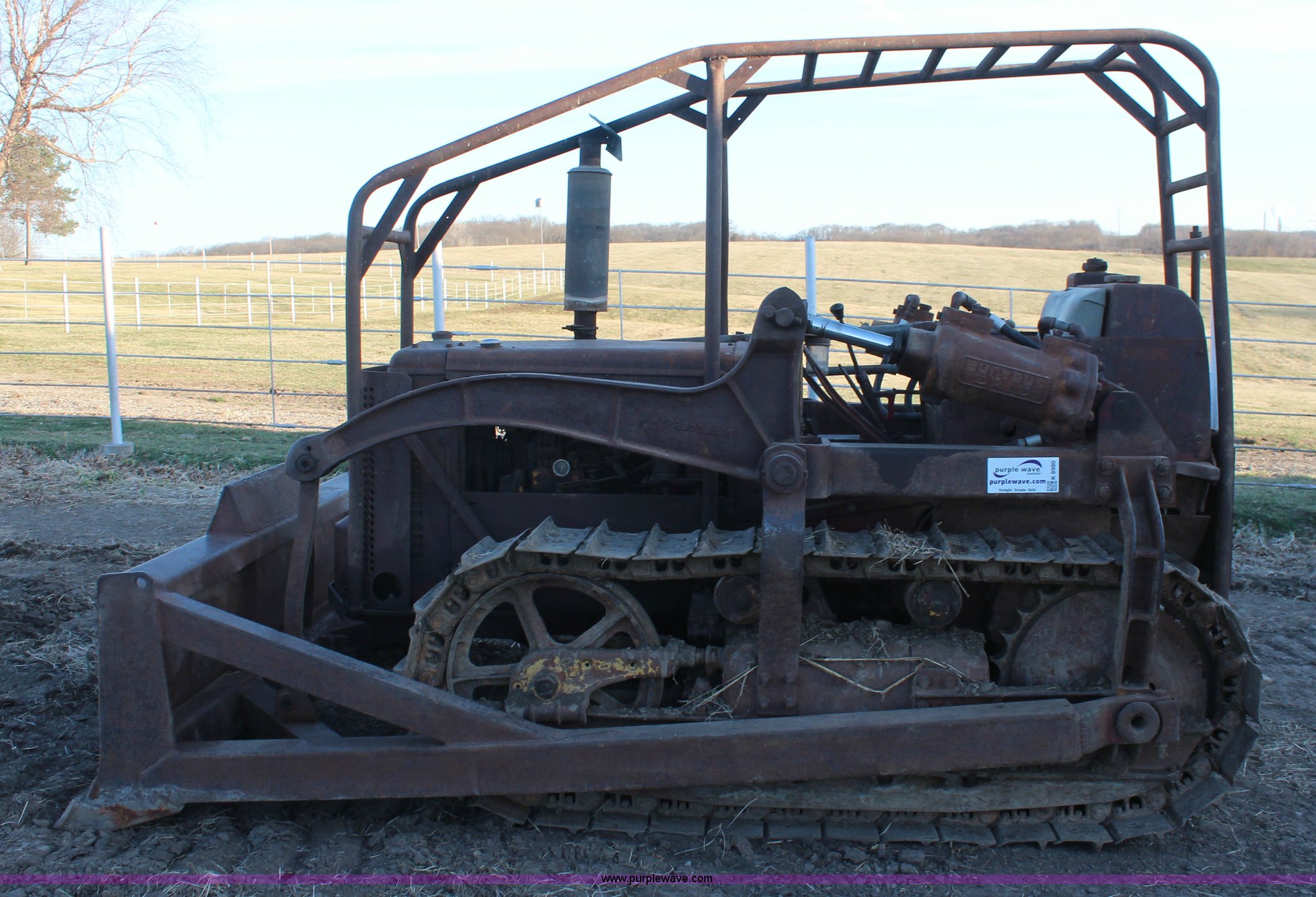 1951 International TD9 track loader in Leavenworth, KS | Item K8980 ...
