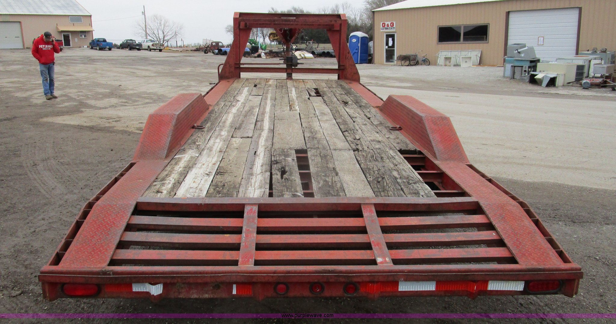 2000 Circle M trailer in Caney, KS | Item D2378 sold | Purple Wave