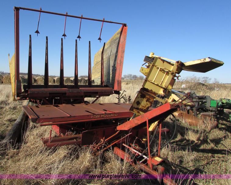 New Holland Stackliner 1034 bale wagon in Henderson, MN | Item I6523 ...
