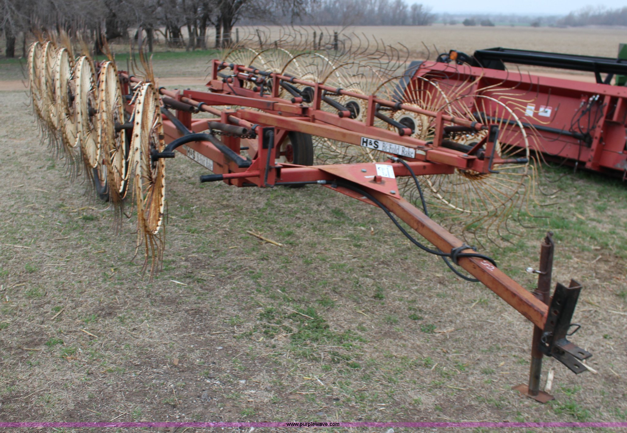 H&S bi-fold hay rake in Conway Springs, KS | Item F7574 sold | Purple Wave
