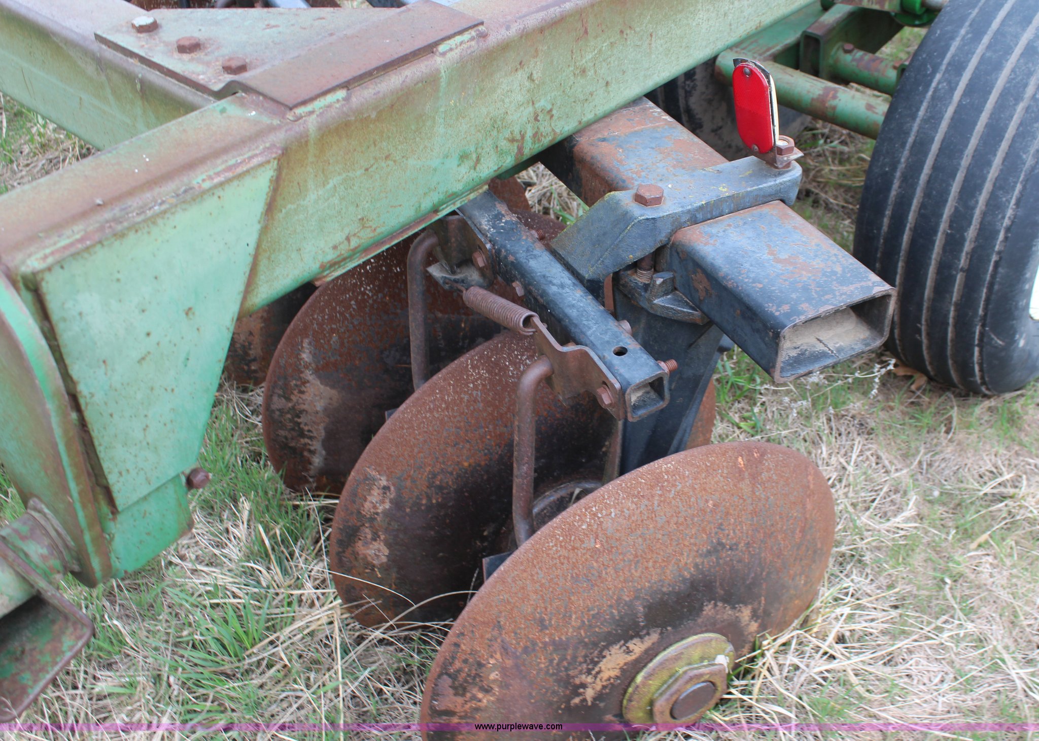 John Deere 335 disk in Baldwin City, KS | Item K8873 sold | Purple Wave