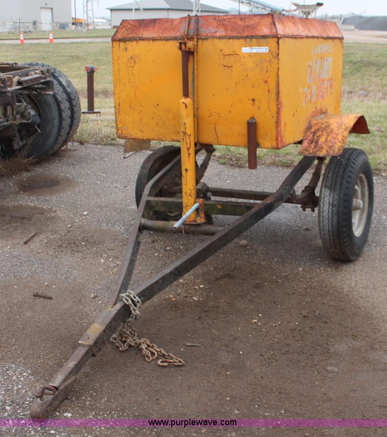 Concrete cart in Lawrence, KS | Item BO9472 sold | Purple Wave