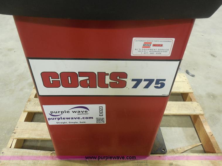 Coats 775 tire balancer in Wichita, KS | Item E6323 sold | Purple Wave