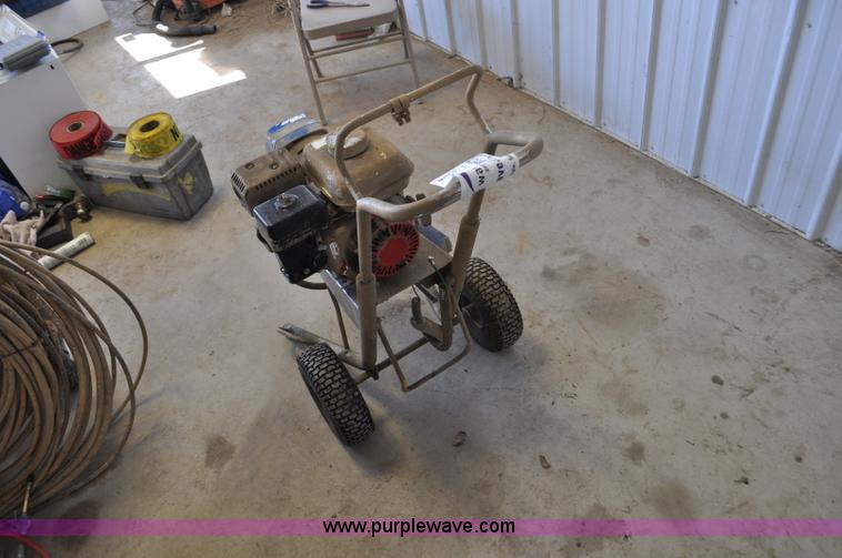 Graco Gmax II 3900 paint sprayer in Kersey, CO | Item F2458 sold ...