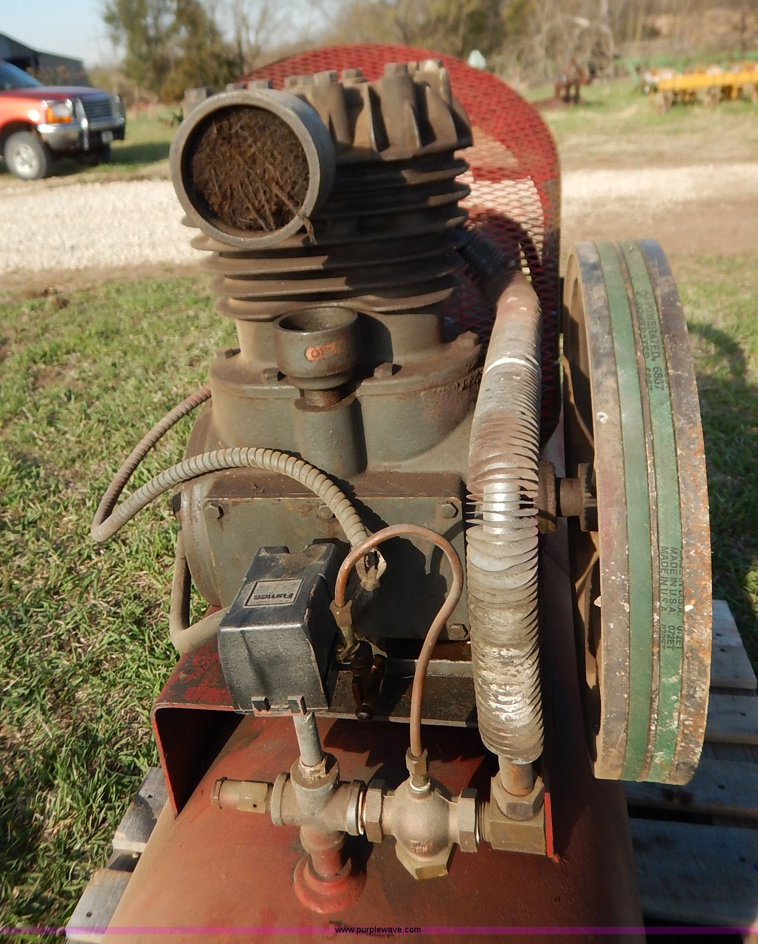 Brunner 3250 air compressor in Paxico, KS | Item BC9500 sold | Purple Wave