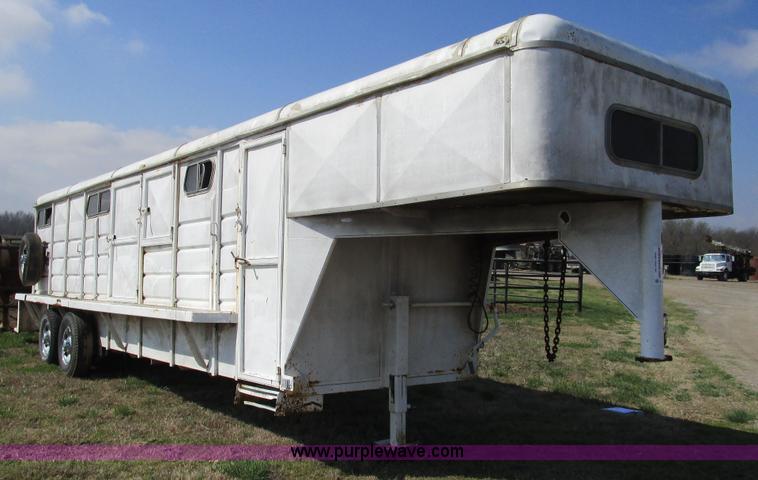 1980 AMC livestock trailer in Talala, OK | Item D2401 sold | Purple Wave