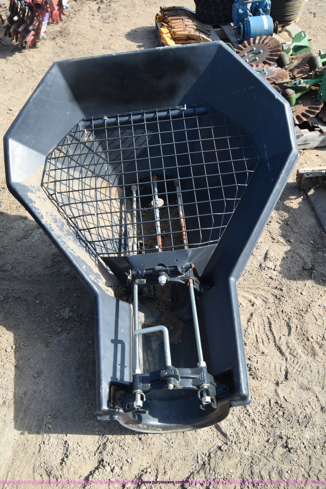 Poly grain dump chute in Kinsley, KS | Item BQ9720 sold | Purple Wave