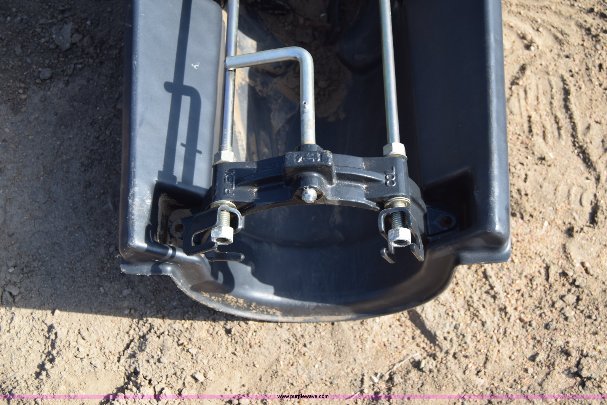 Poly grain dump chute in Kinsley, KS | Item BQ9720 sold | Purple Wave