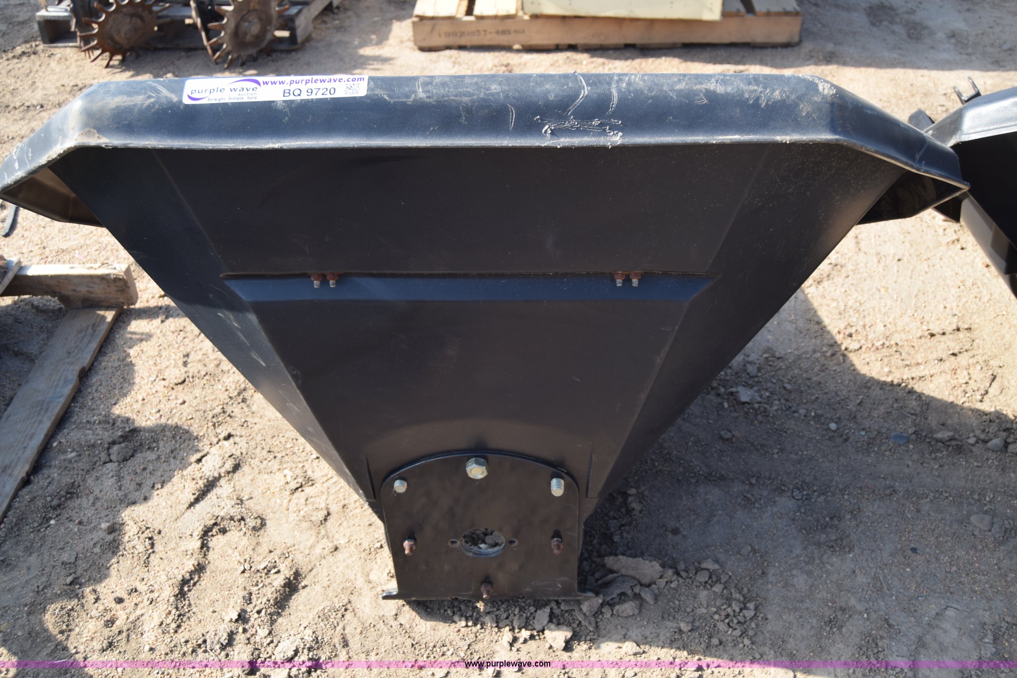 Poly grain dump chute in Kinsley, KS | Item BQ9720 sold | Purple Wave