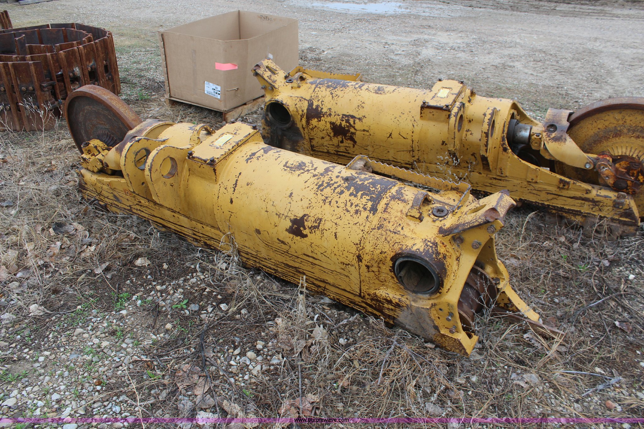 Caterpillar 963C system one undercarriage in Manhattan, KS | Item ...