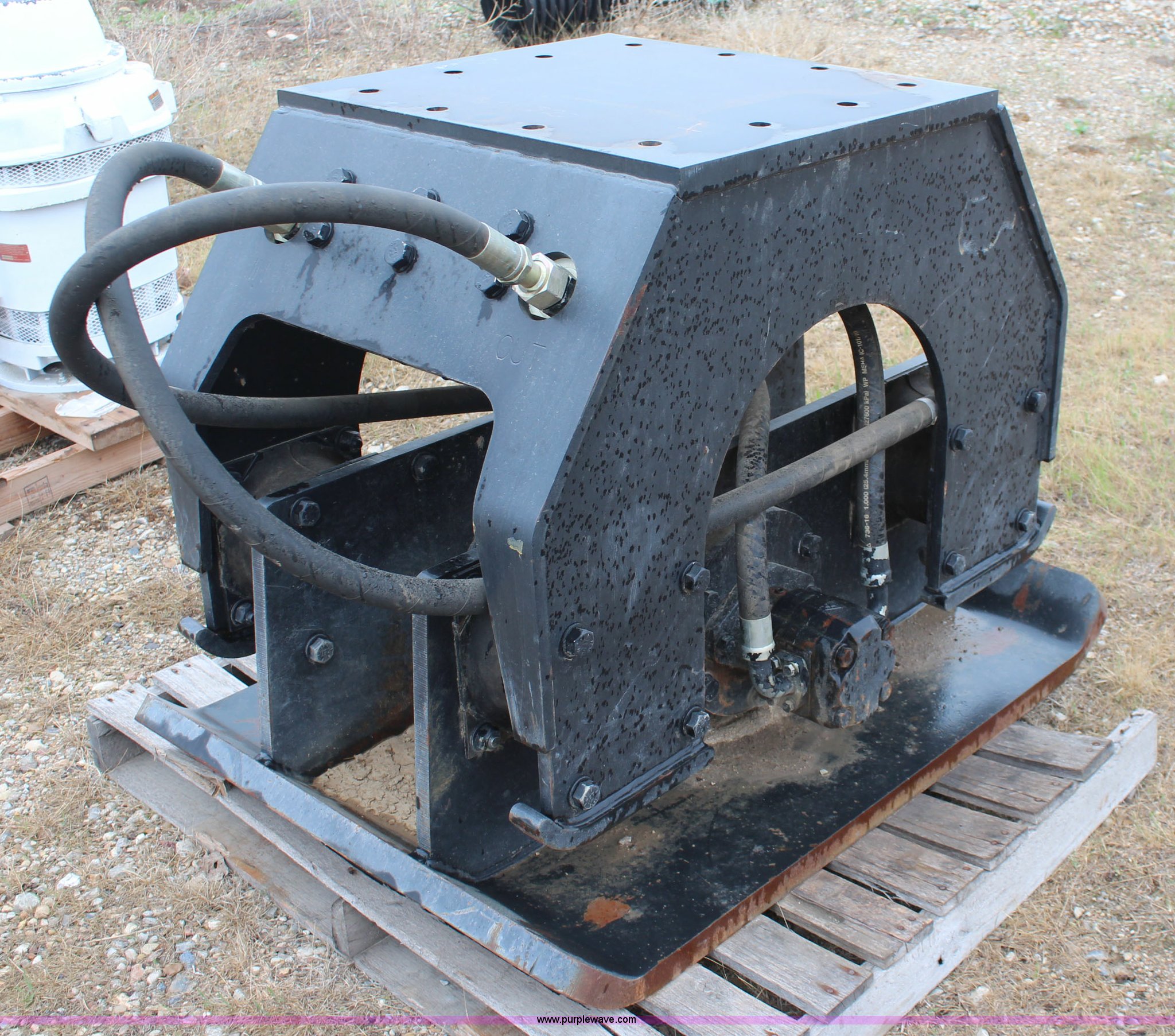 Caterpillar CVP110 vibratory plate compactor in Manhattan, KS | Item ...