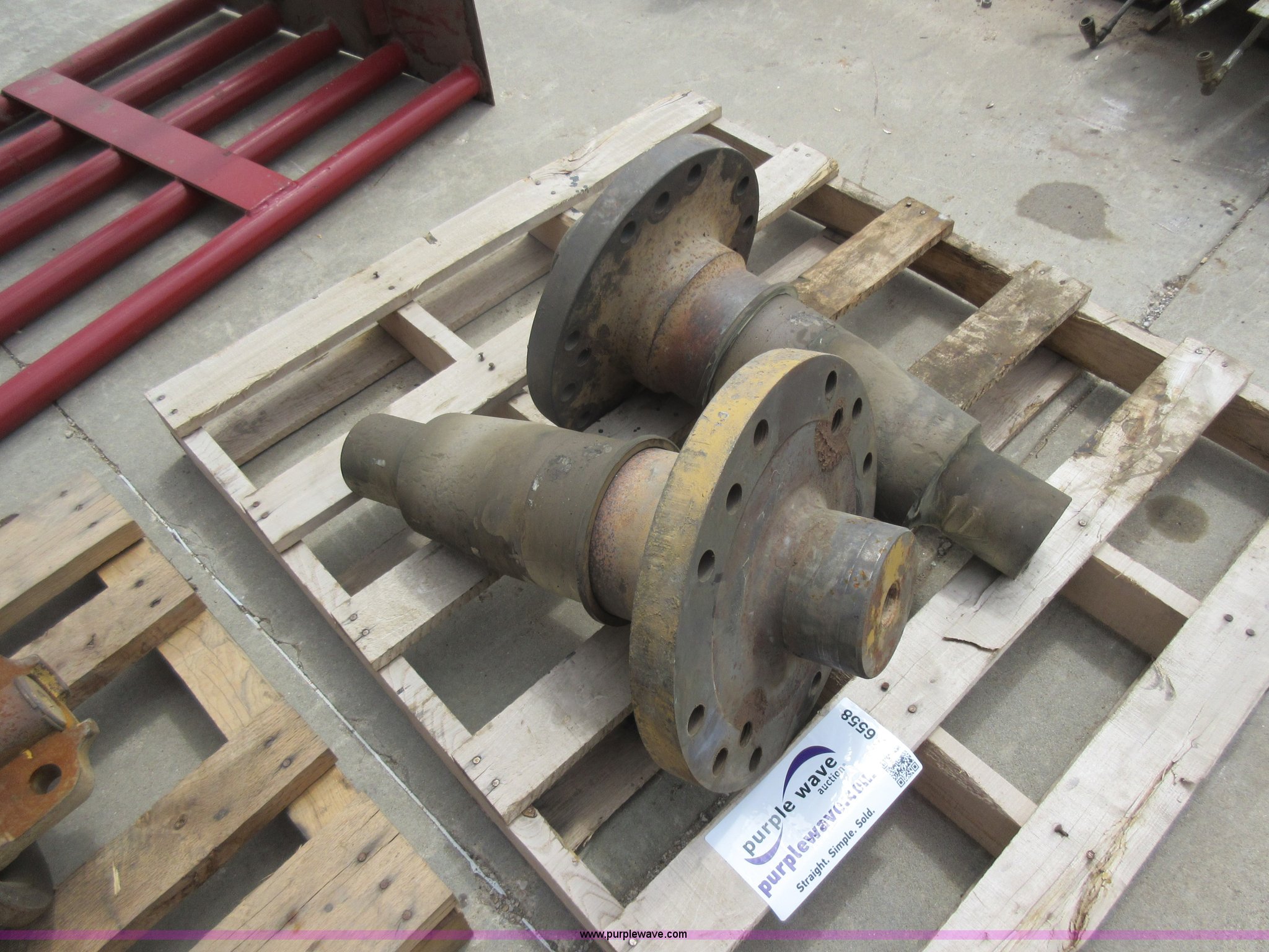(2) pivot shafts in Greenwood, MO | Item G6558 sold | Purple Wave