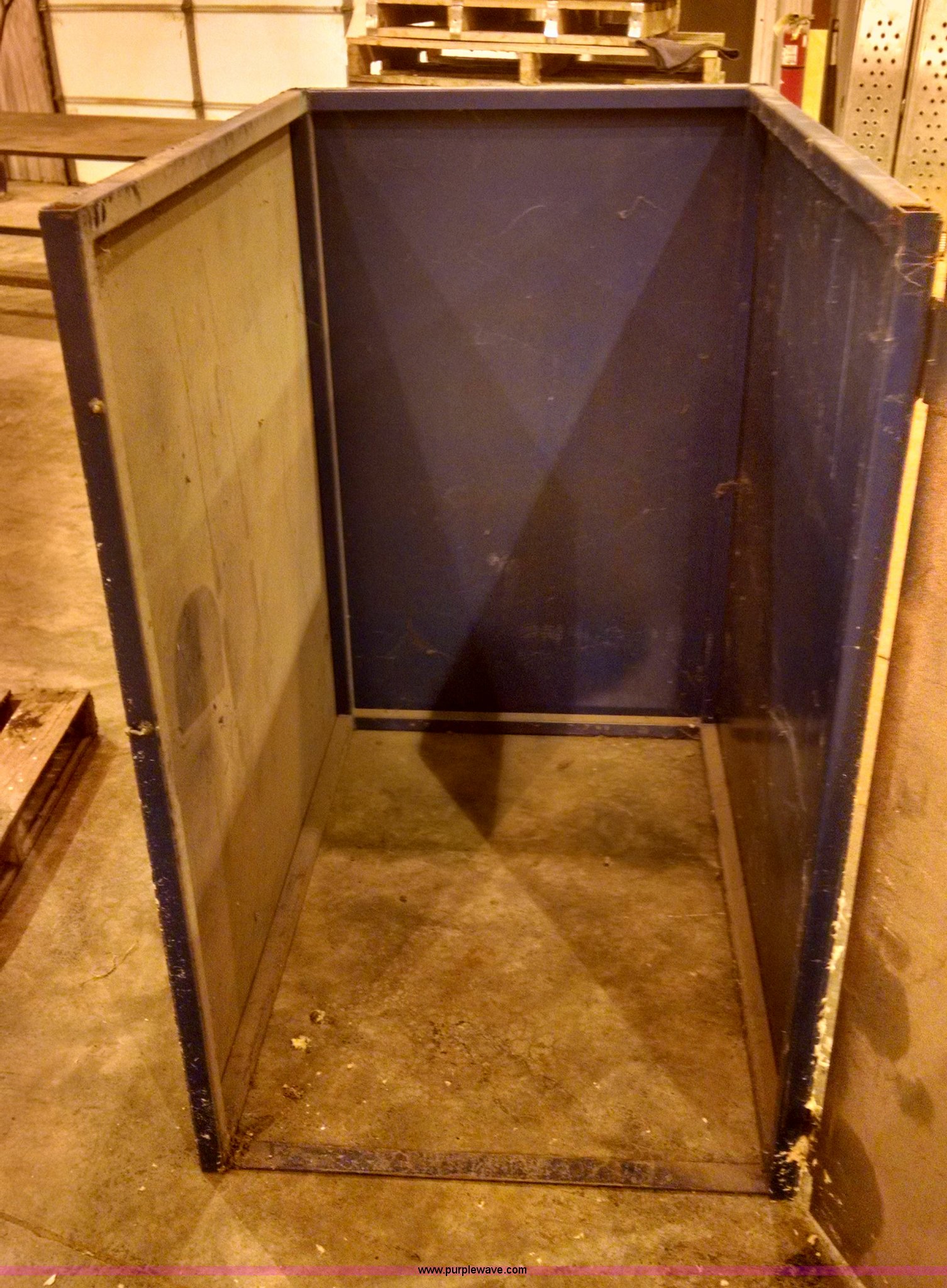 51" x 35" x 55"H steel oxygen and acetylene bottle containment box in ...