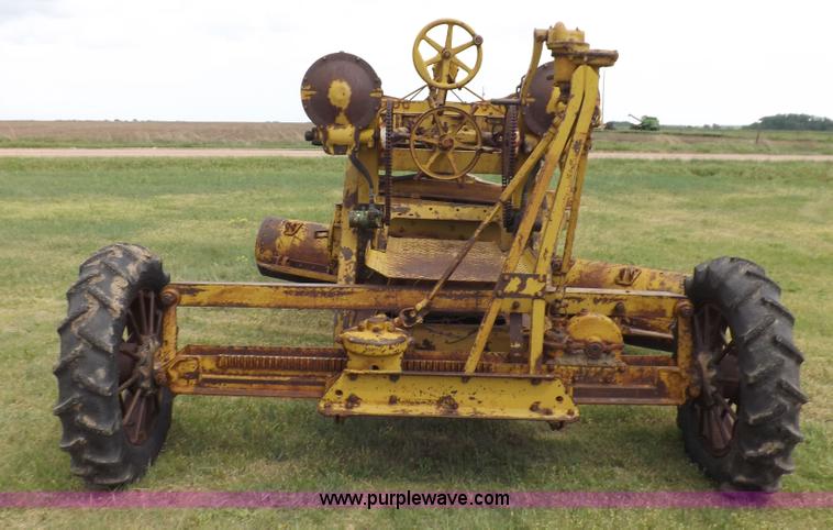 Caterpillar 66 grader in Spearville, KS | Item K3923 sold | Purple Wave