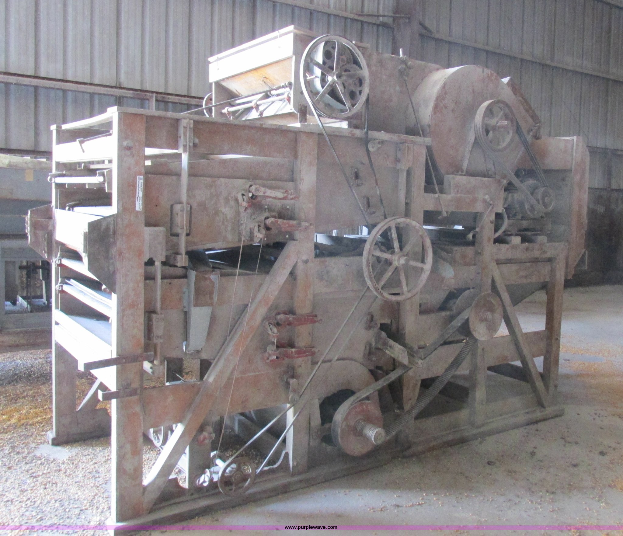 Clipper Super 29D seed cleaner in Marshall, MO | Item AW9688 sold ...