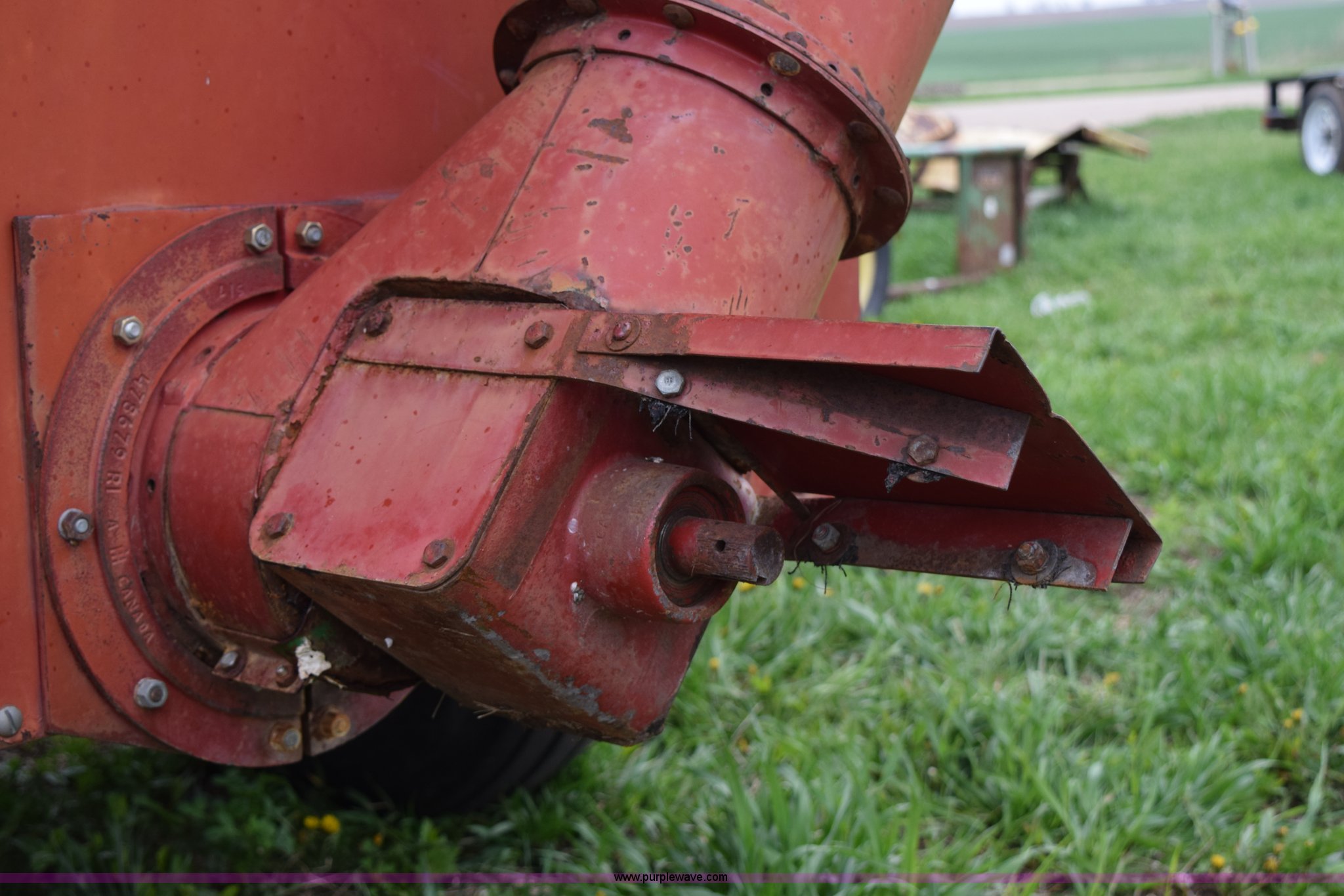 Farmall 10 auger wagon in Belleville, KS | Item BA9752 sold | Purple Wave