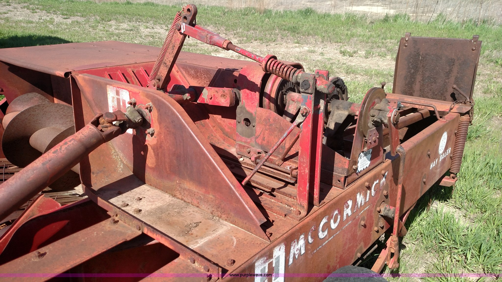International Harvester McCormick 46 small square baler in Abilene, KS ...