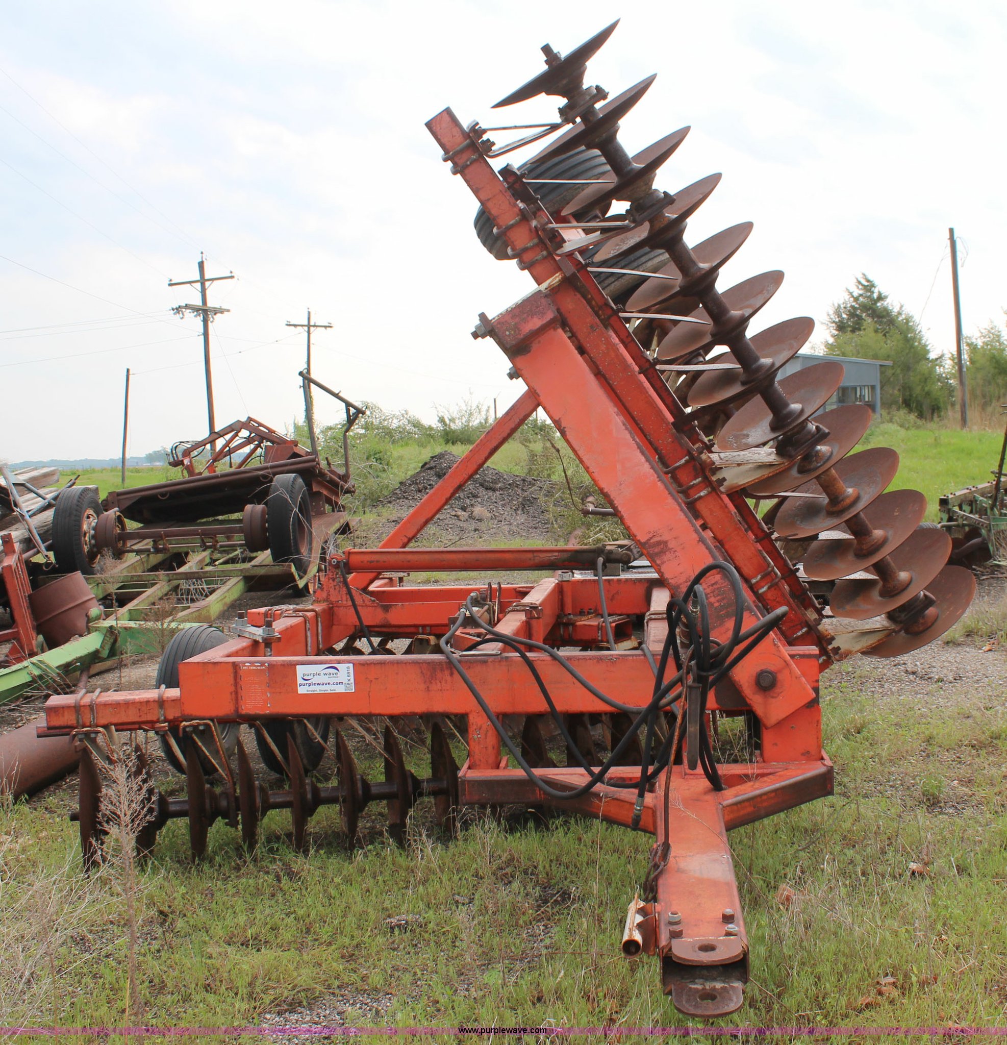 Allis Chalmers 3300 disk in Rossville, KS | Item K6918 sold | Purple Wave
