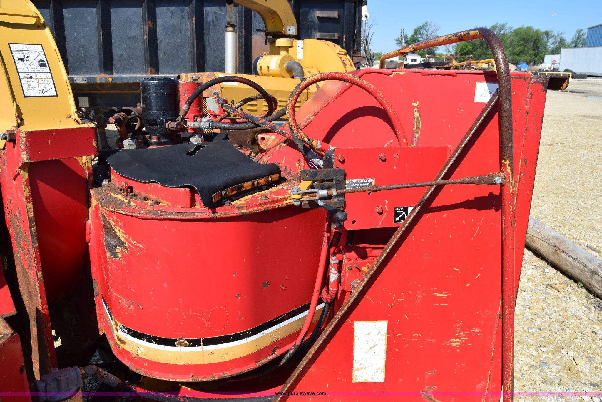 1989 Vermeer 1250 wood chipper in Hutchinson, KS | Item E6334 sold ...