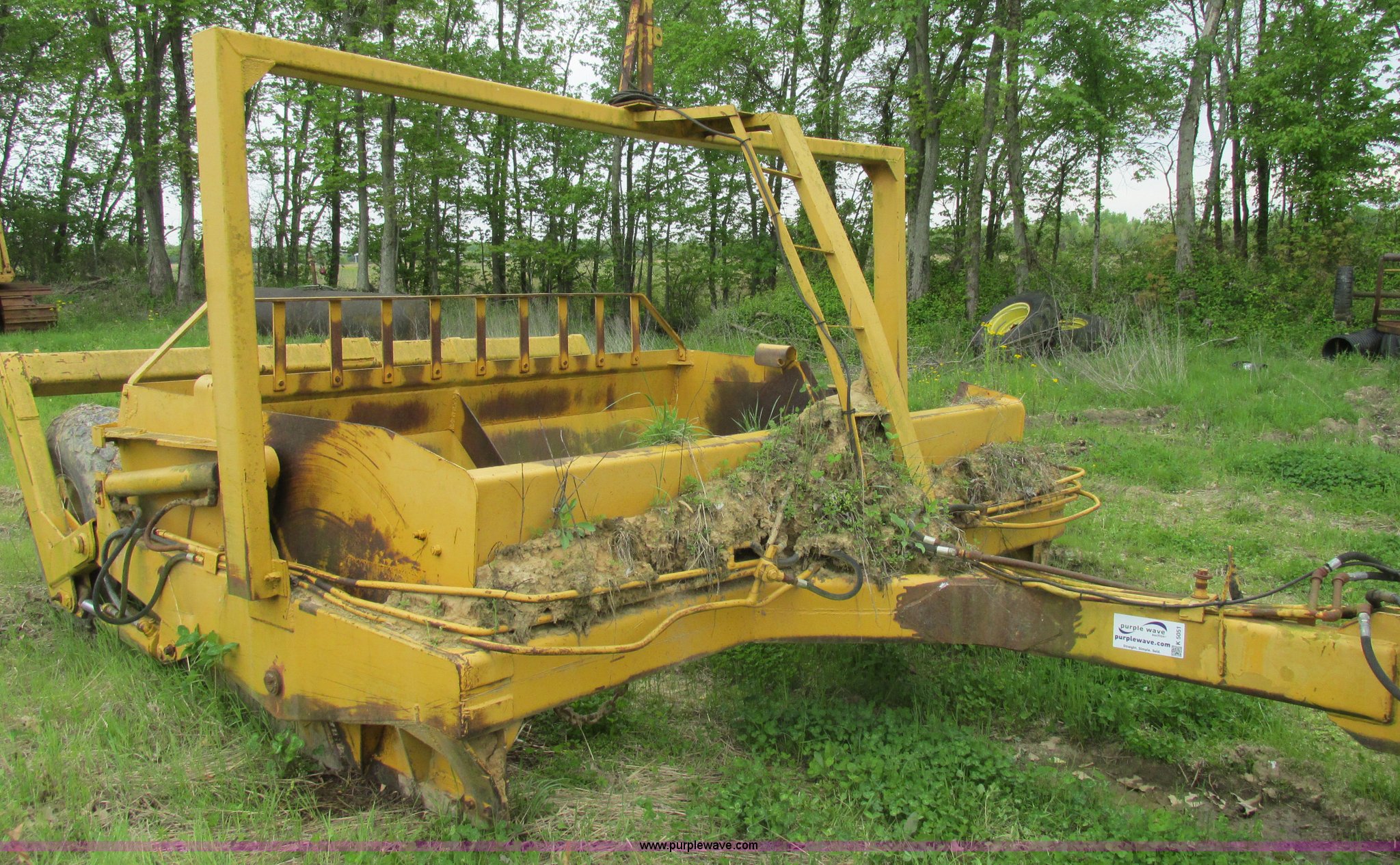 Reynolds 12P pan scraper in Ullin, IL | Item K5051 sold | Purple Wave