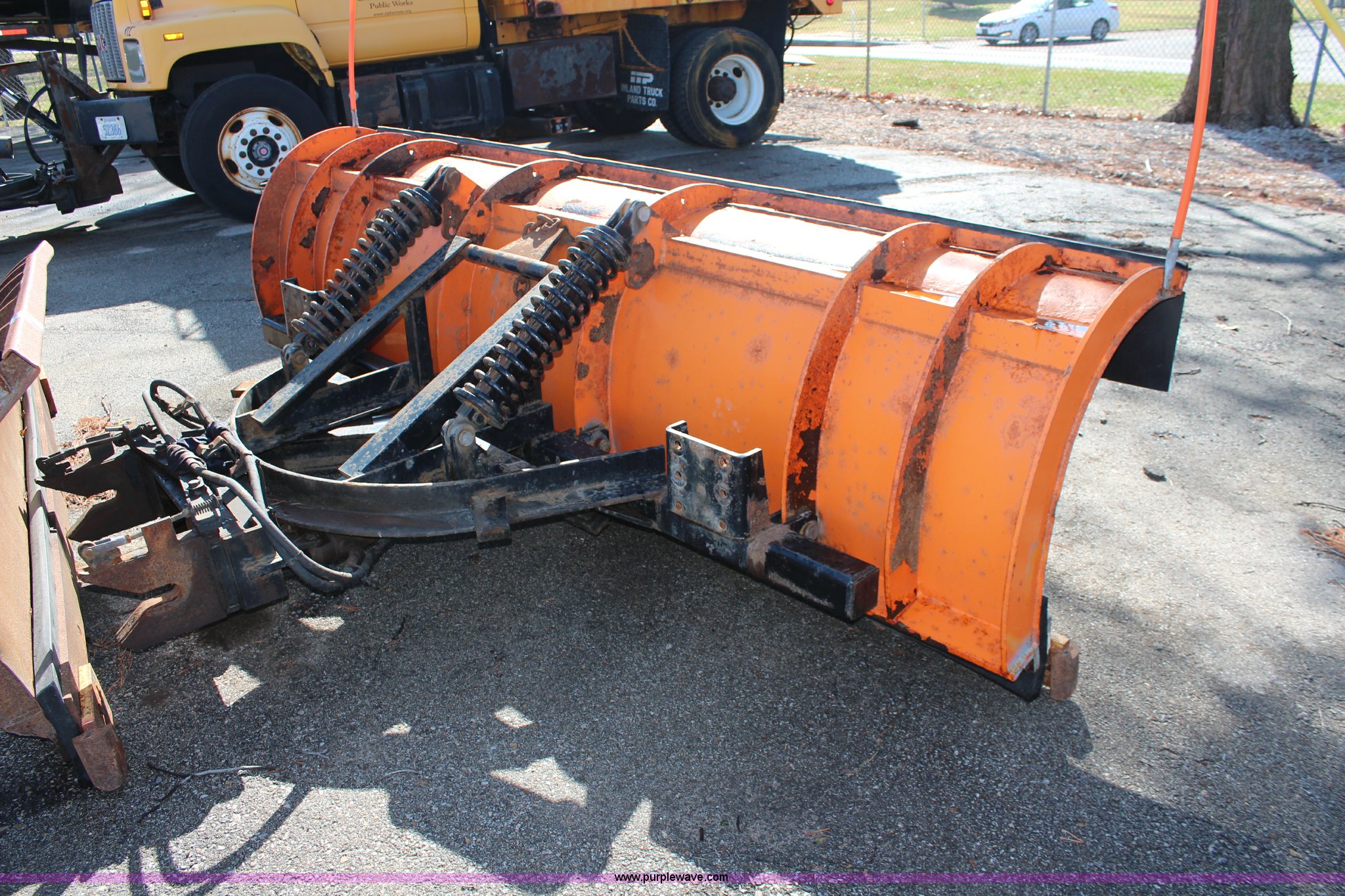 Monroe 11' snow plow in Overland Park, KS | Item K8757 sold | Purple Wave