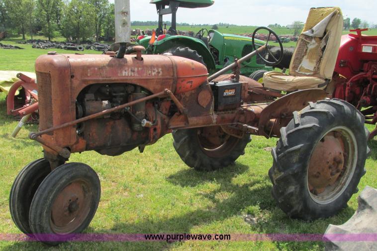 Allis Chalmers C tractor in Verona, MO | Item I3014 sold | Purple Wave