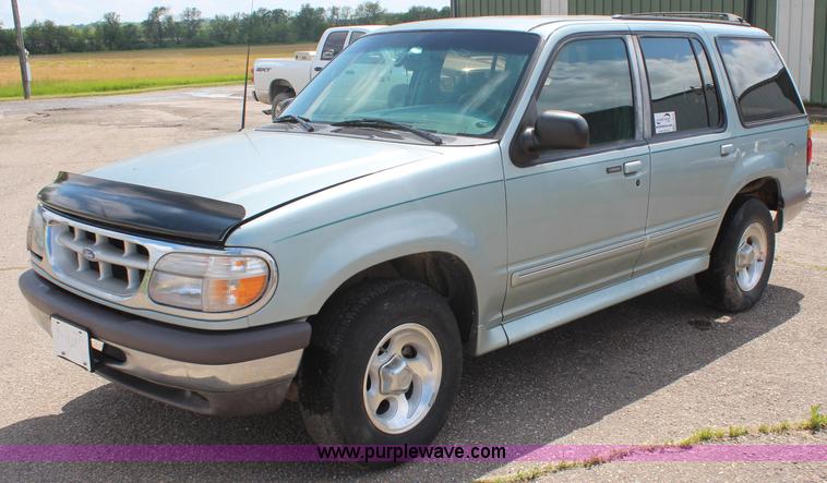 1996 Ford Explorer XLT SUV in Ottawa, KS | Item K6879 sold | Purple Wave