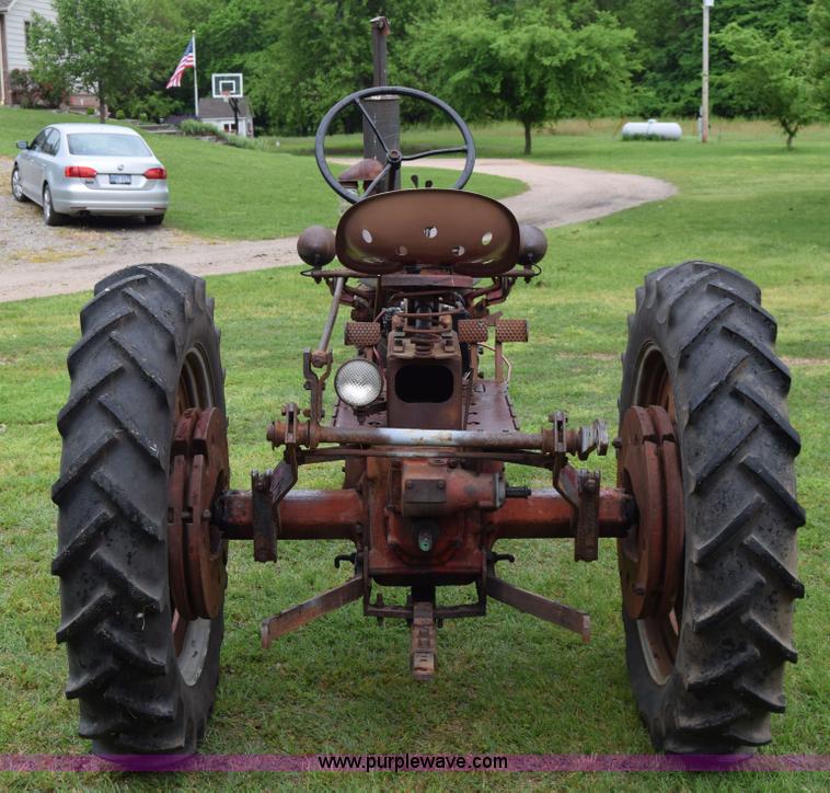 1948 Farmall FC tractor in Buhler, KS | Item E6485 sold | Purple Wave