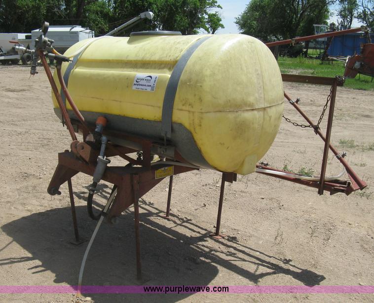 Kuker sprayer in Kinsley, KS | Item K8639 sold | Purple Wave