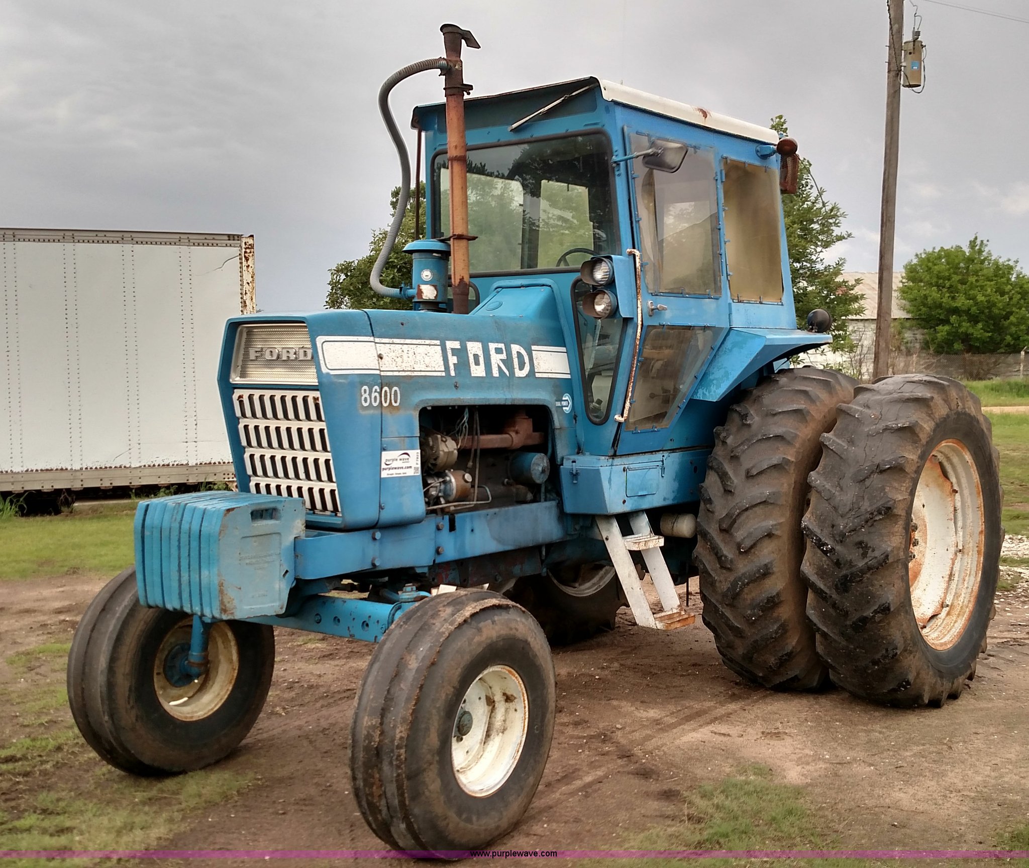  Ford 8600 