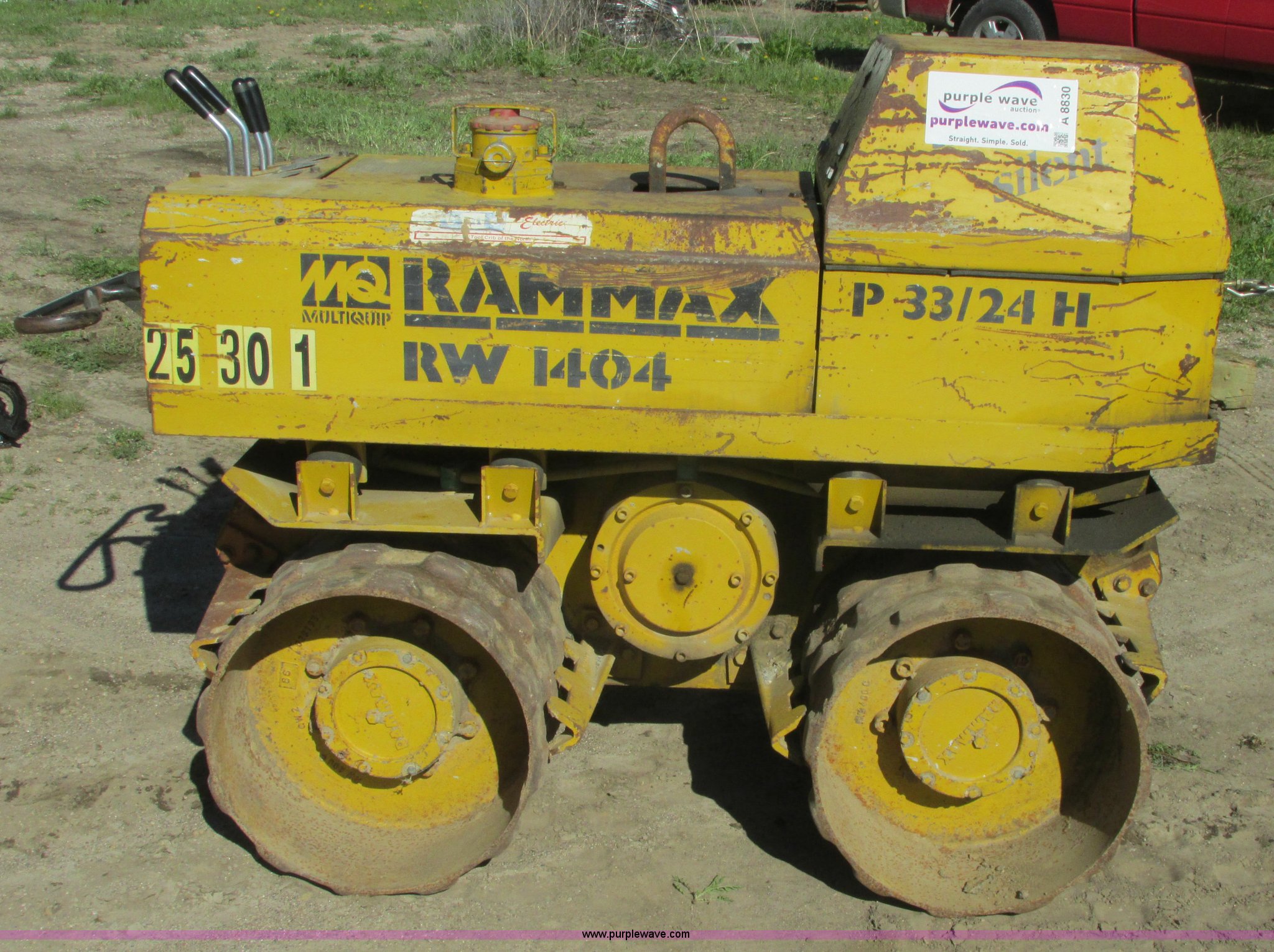 1995 Rammax RW1404 double drum vibratory trench compactor in Red Lake ...