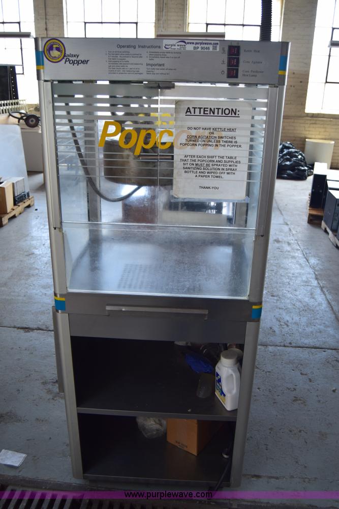 Star popcorn machine in Hutchinson, KS | Item BP9046 sold | Purple Wave