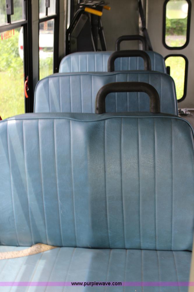 2001 Chevrolet Express 3500 transit vehicle in Kansas City, KS | Item ...