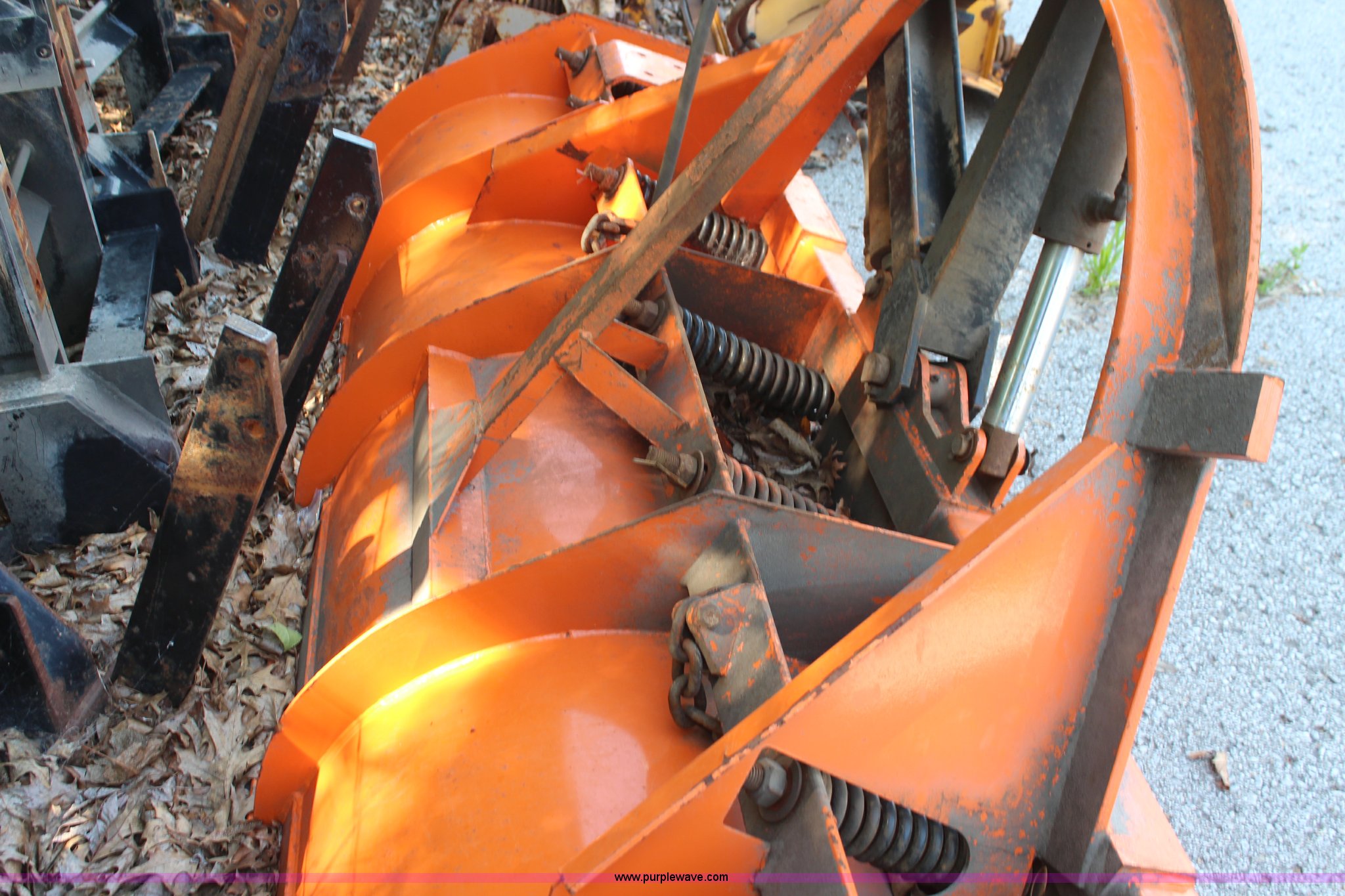 2005 Monroe snow plow in Kansas City, KS | Item K6008 sold | Purple Wave