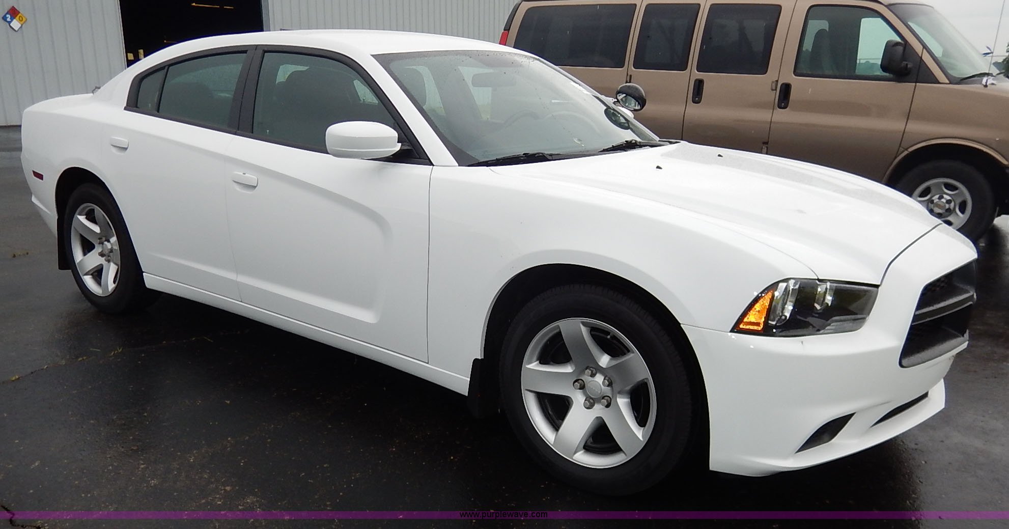 2013 Dodge Charger Pursuit in Topeka, KS | Item J3896 sold | Purple Wave
