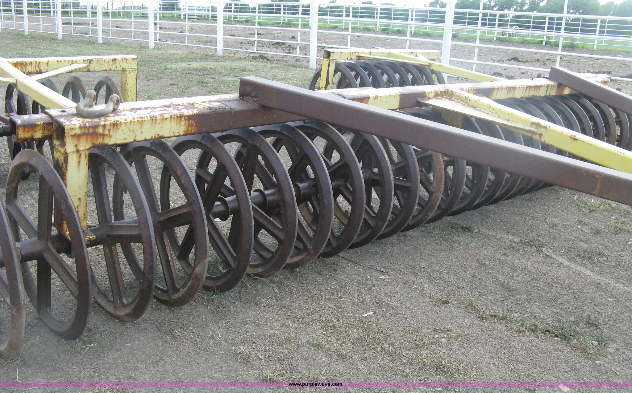 Wheel packer in Kinsley, KS | Item K8672 sold | Purple Wave