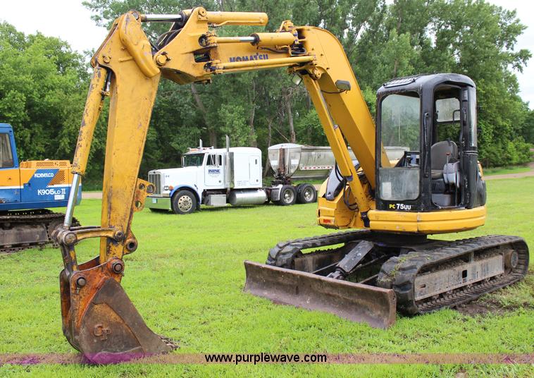 Komatsu PC75UU-2 excavator in Marysville, KS | Item J5980 sold | Purple Wave