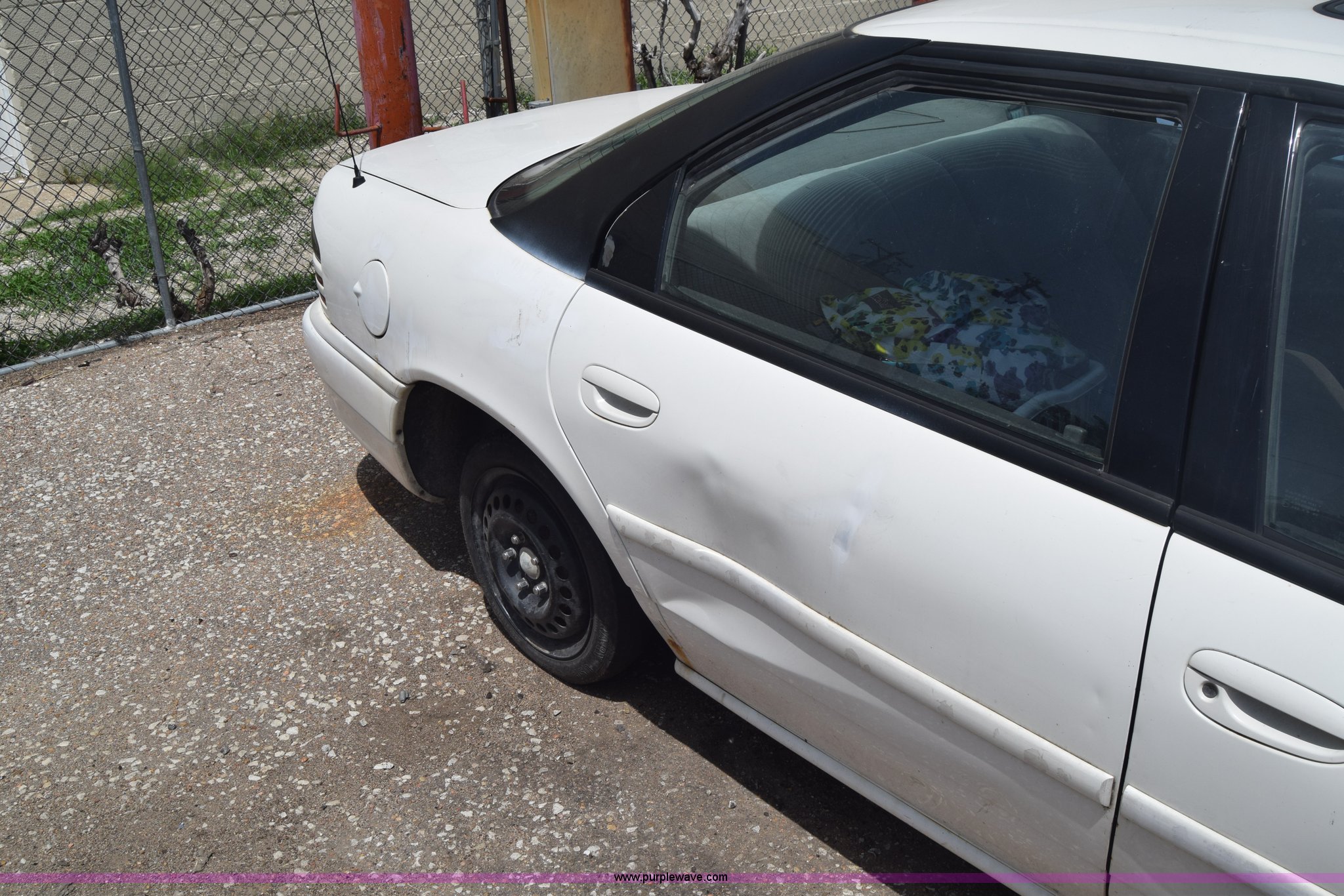 1996 Dodge Intrepid in Wichita, KS | Item J6697 sold | Purple Wave
