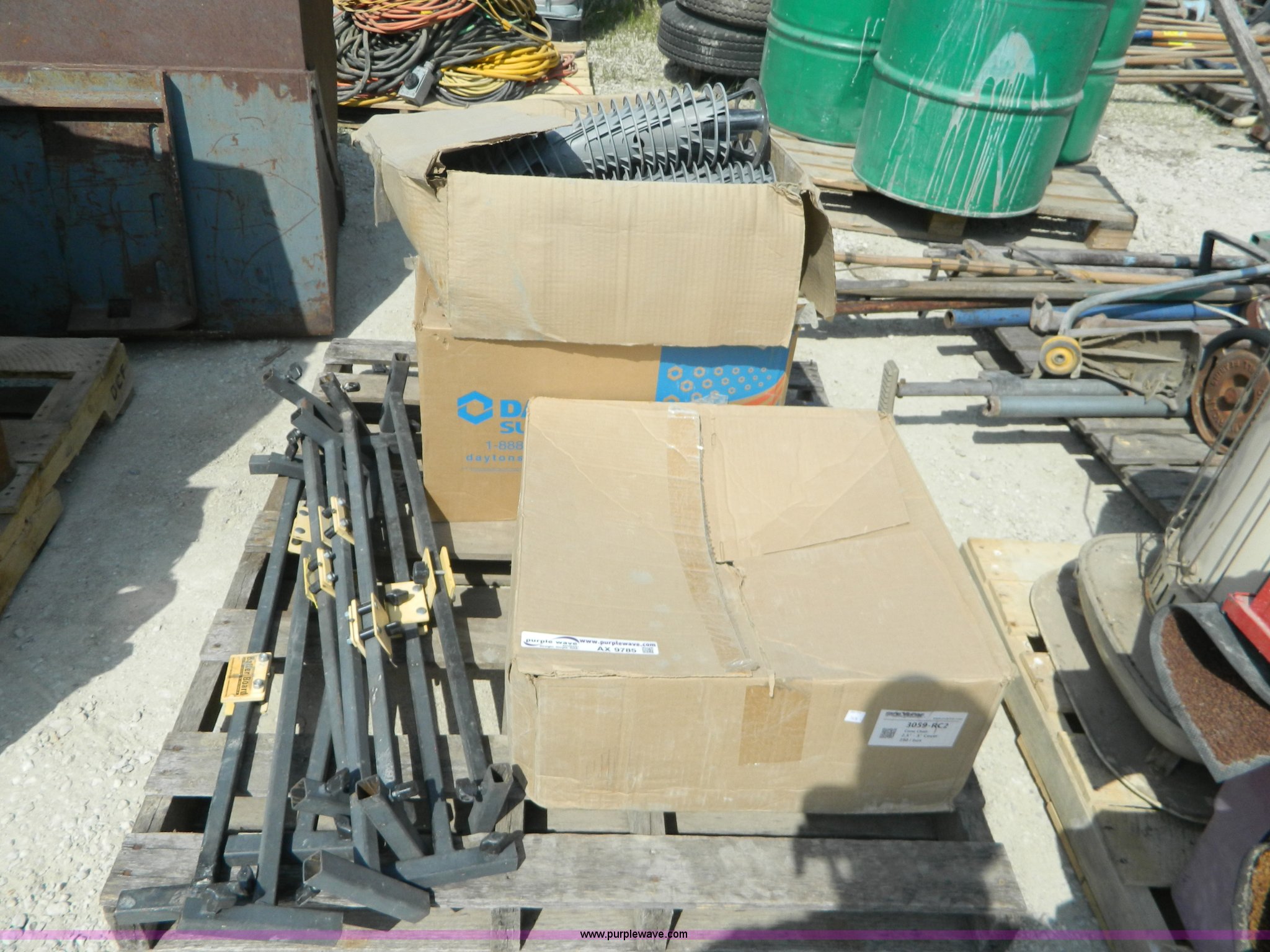 Batter board brackets in Salina, KS | Item AX9785 sold | Purple Wave