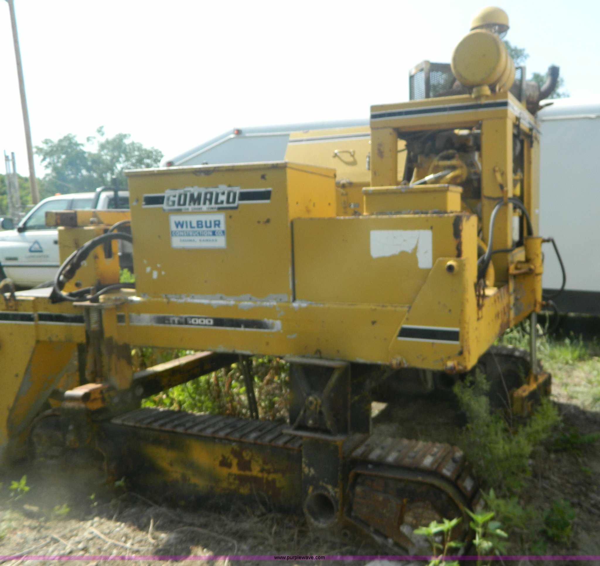 Gomaco GT6000-90 curb and gutter machine in Salina, KS | Item BH9508 ...