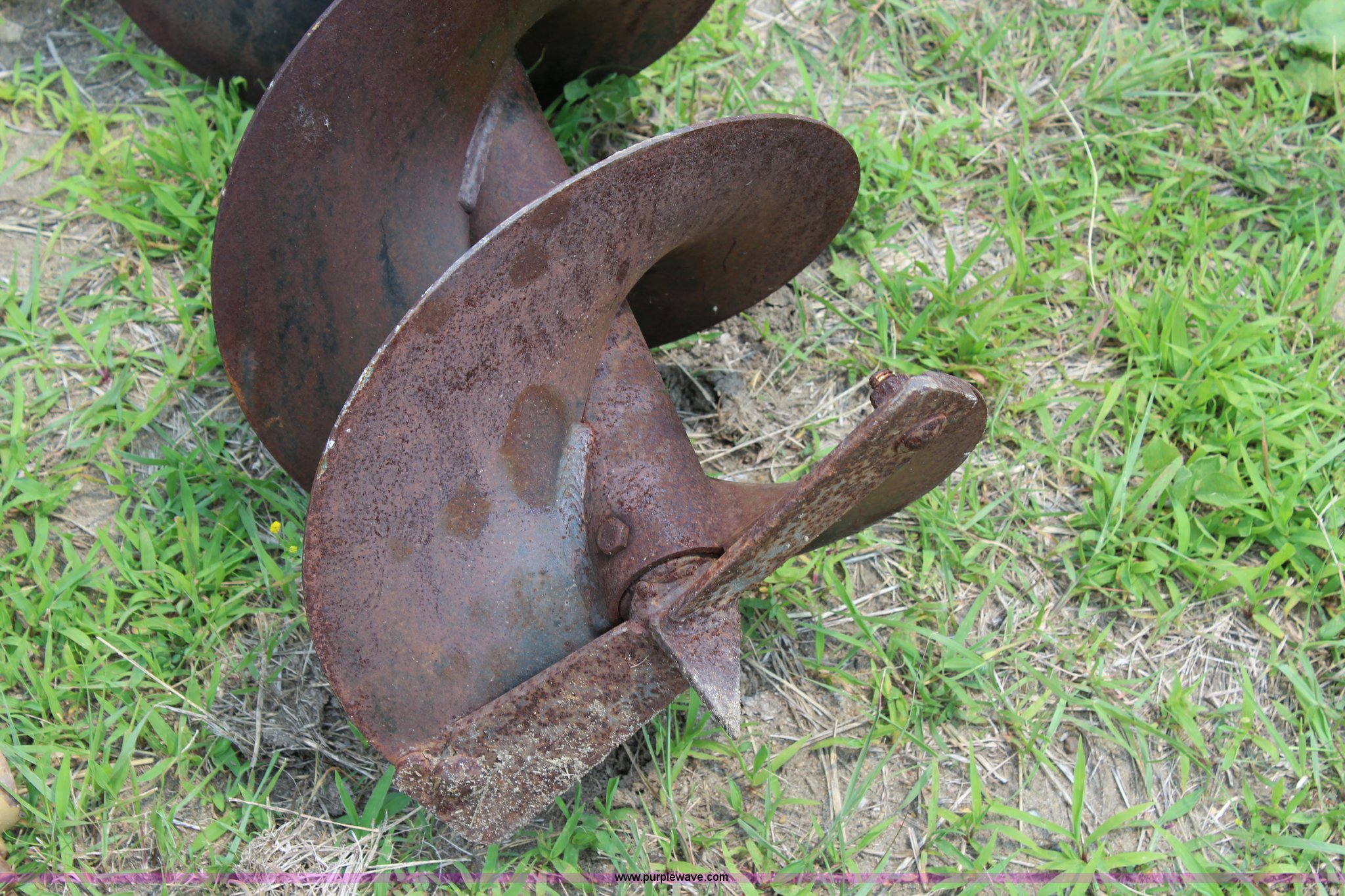 Leinbach post hole auger in Wathena, KS | Item BO9266 sold | Purple Wave