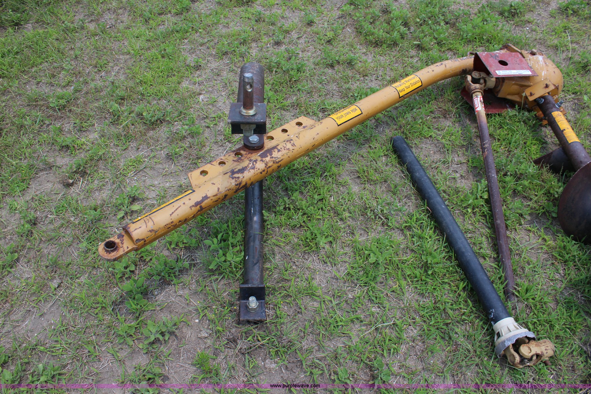 Leinbach post hole auger in Wathena, KS | Item BO9266 sold | Purple Wave