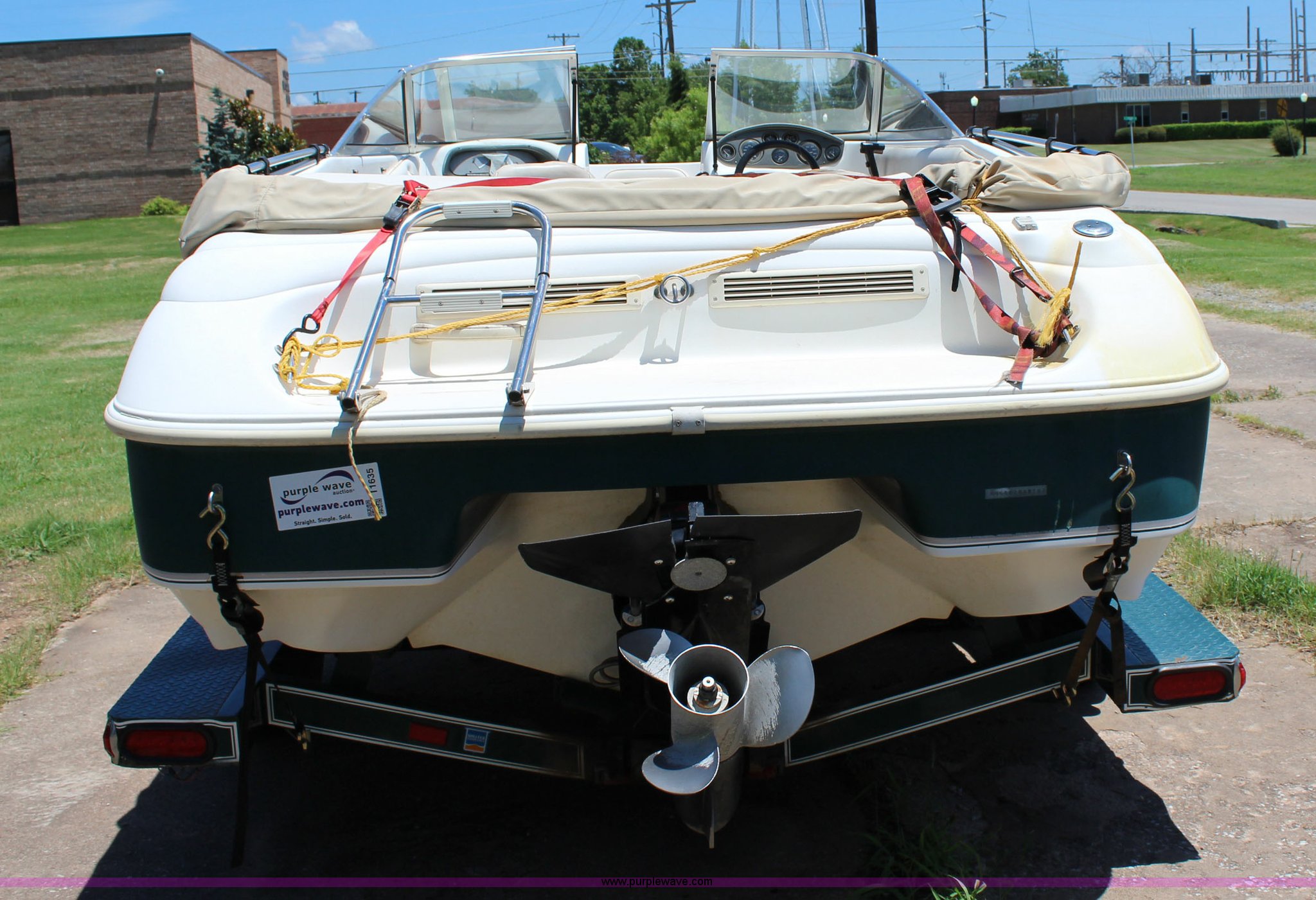 1997 Rinker 182 boat in Stroud, OK | Item I1635 sold | Purple Wave